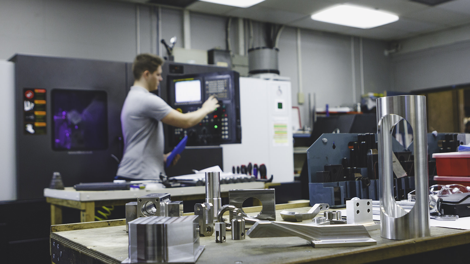 Adjusting/fitting mechanical components and non-destructive testing ...